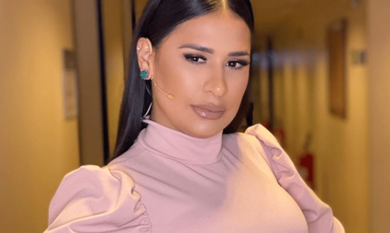 Simone se diz animada com canal no YouTube • Proddigital