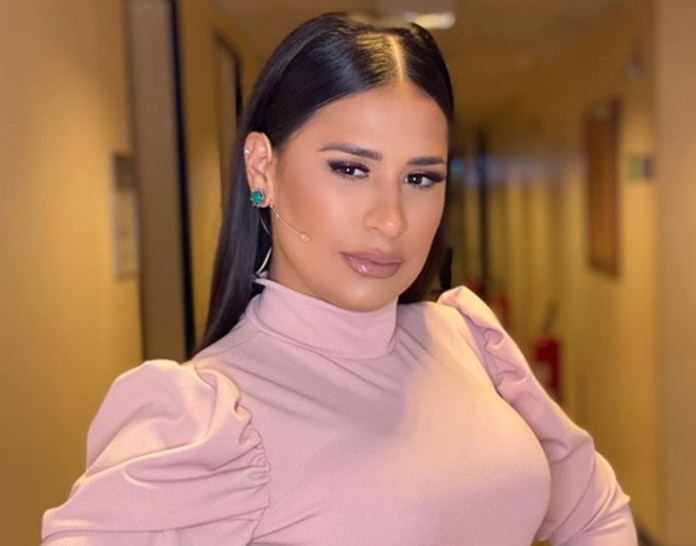 Simone se diz animada com canal no YouTube • Proddigital